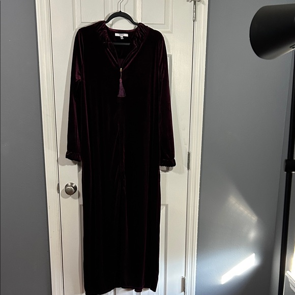 Memoi | Intimates & Sleepwear | Luxurious Velvet Robe In Deep Purple ...